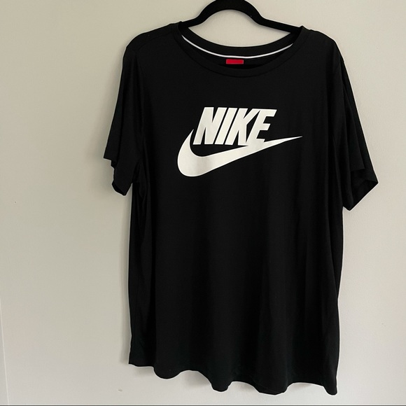Nike | Shirts | Nike Short Sleeve Tshirt Large Logo Check Mark Front ...